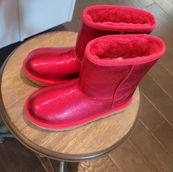 UGG | Shoes | New Ugg Classic Ii Metallic Sparkle Red Metallic Boots ...